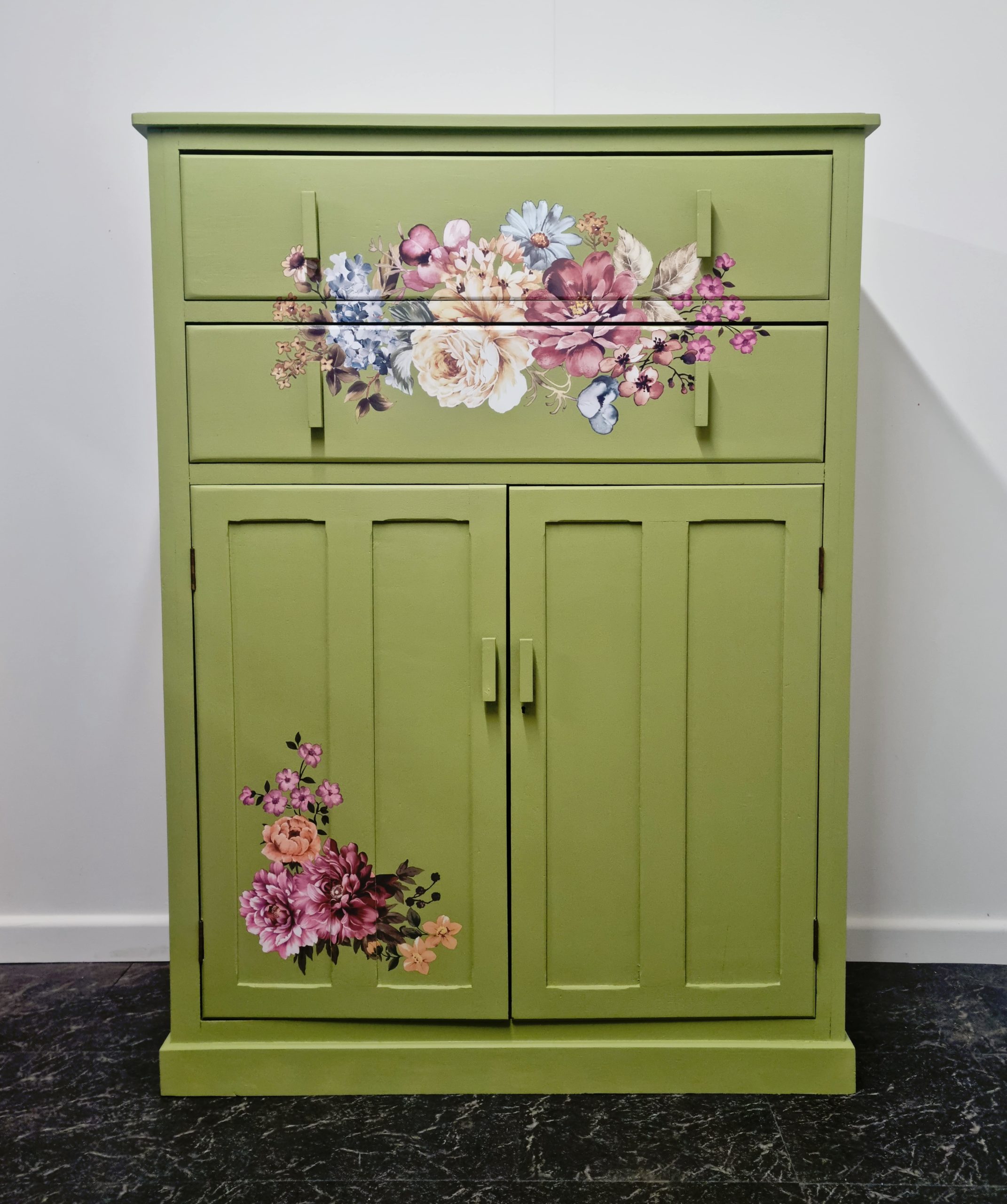 Avocado Green Chest of Drawers – A Twist of Somerset