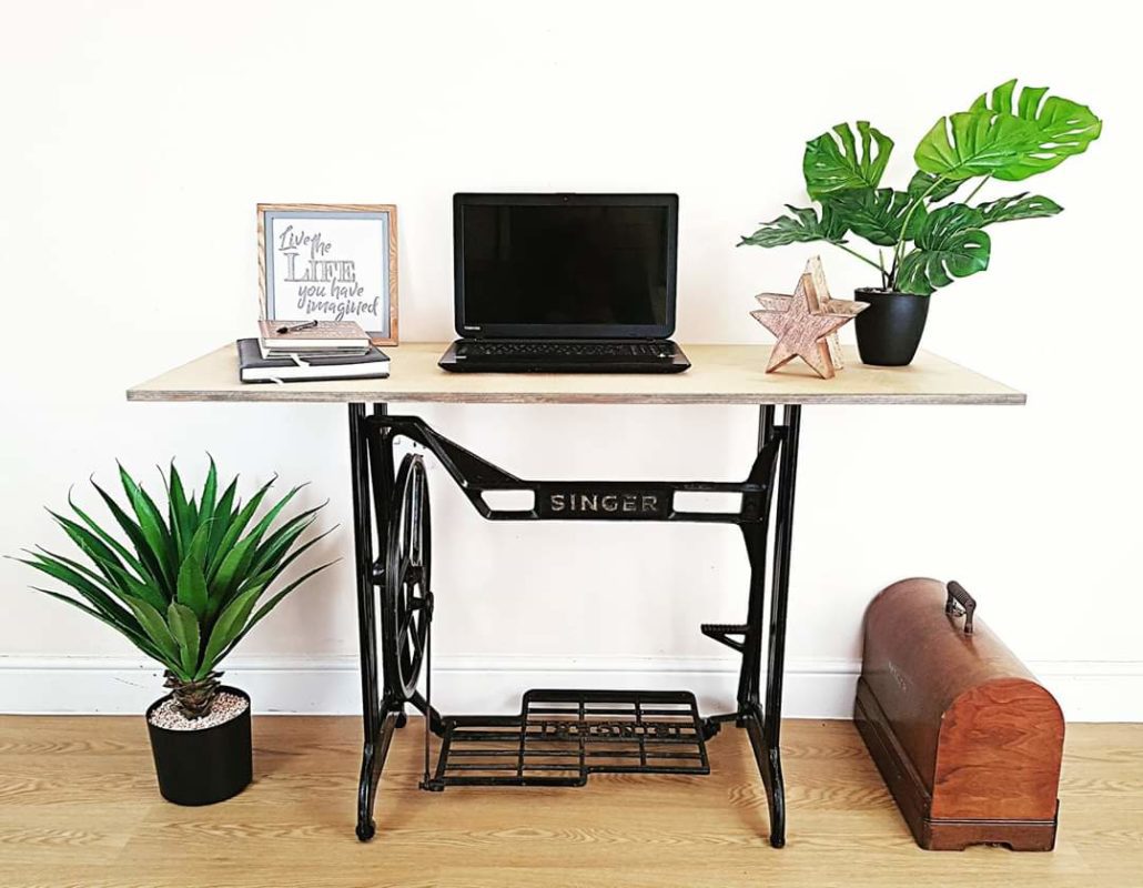 Singer Sewing Machine Desk – A Twist of Somerset